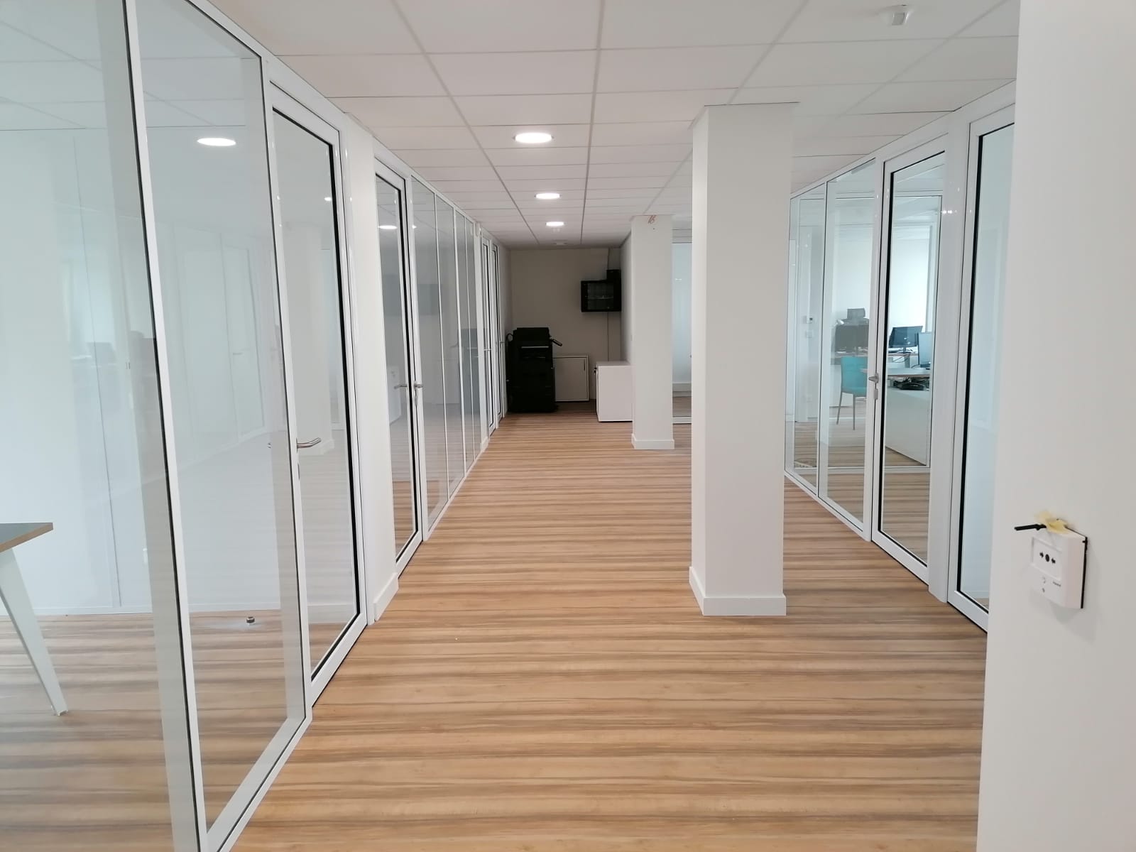 CLOISON MODULAIRE - Cira menuiserie